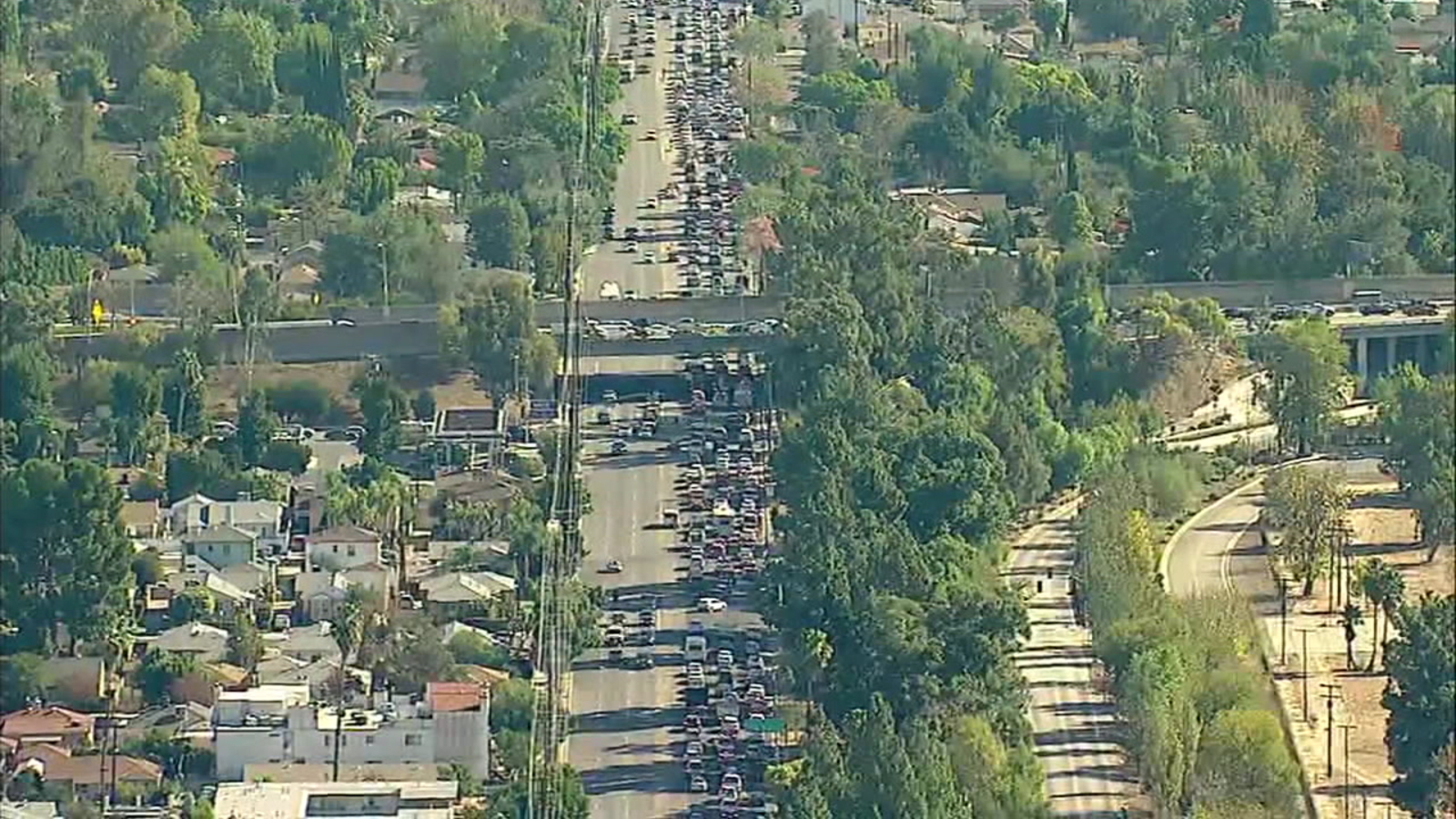 Drivers say Woolsey Fire impacting San Fernando Valley traffic - ABC7 ...