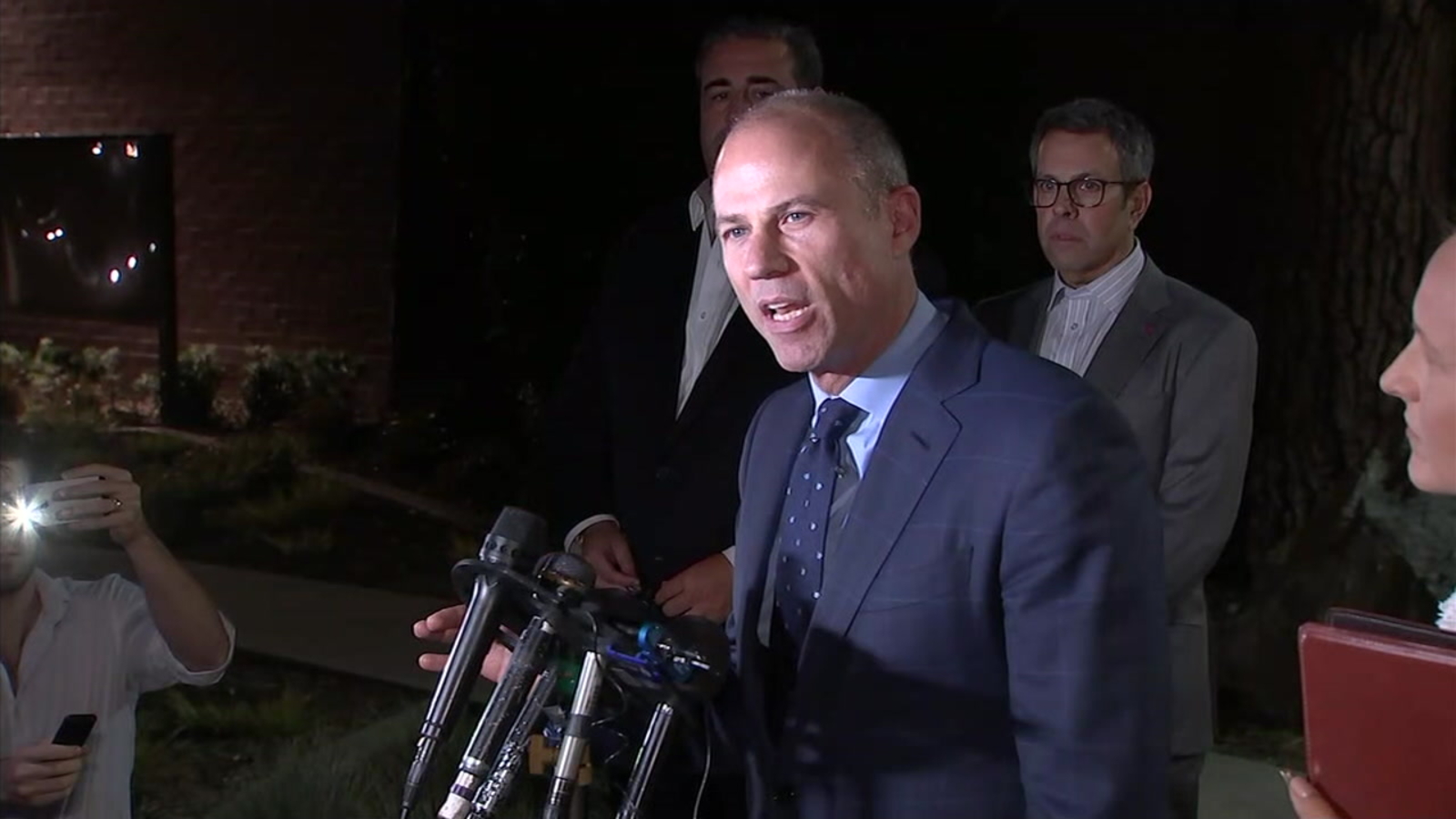 Avenatti won't face felony charge on domestic violence case, DA says ...