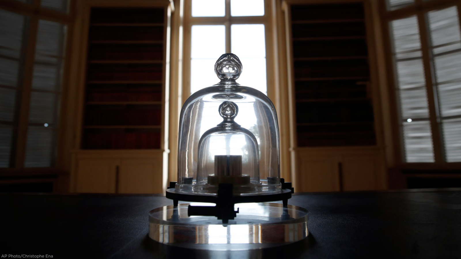 The electric kilo: Tears, joy as kilogram gets historic update - ABC7 ...