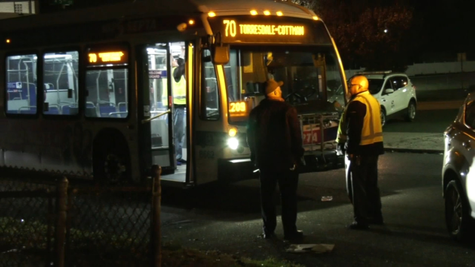 SEPTA bus hits pedestrian in West Oak Lane - 6abc Philadelphia