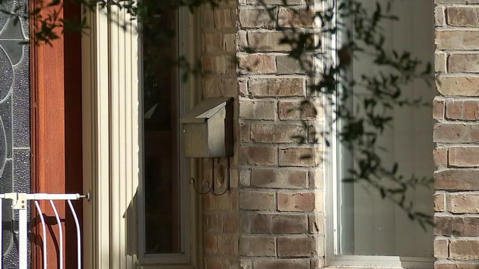 Deputies and police offer security programs to watch your home while ...