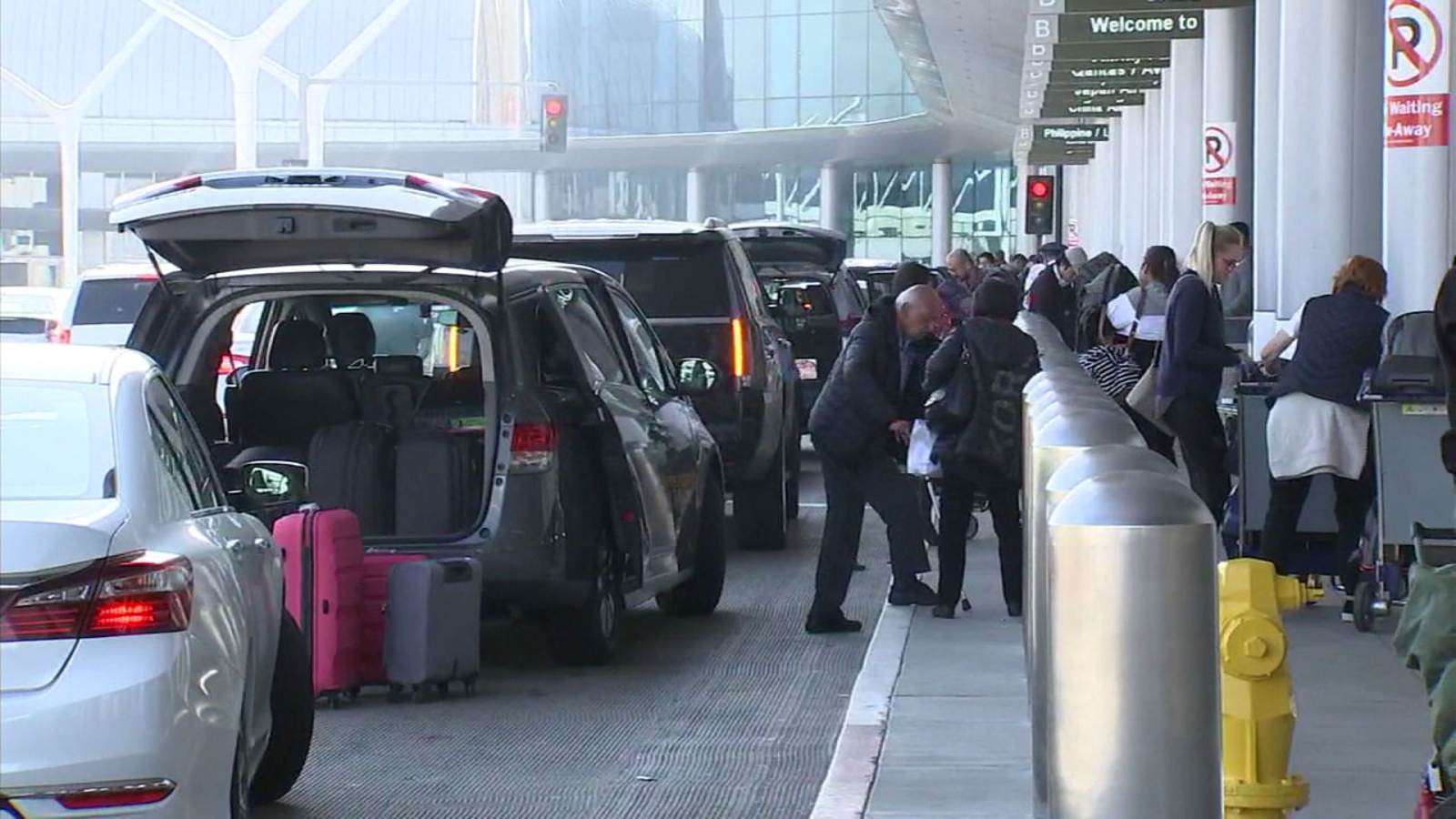 LAX urges people to come early as 244K expected to pass through LAX day ...