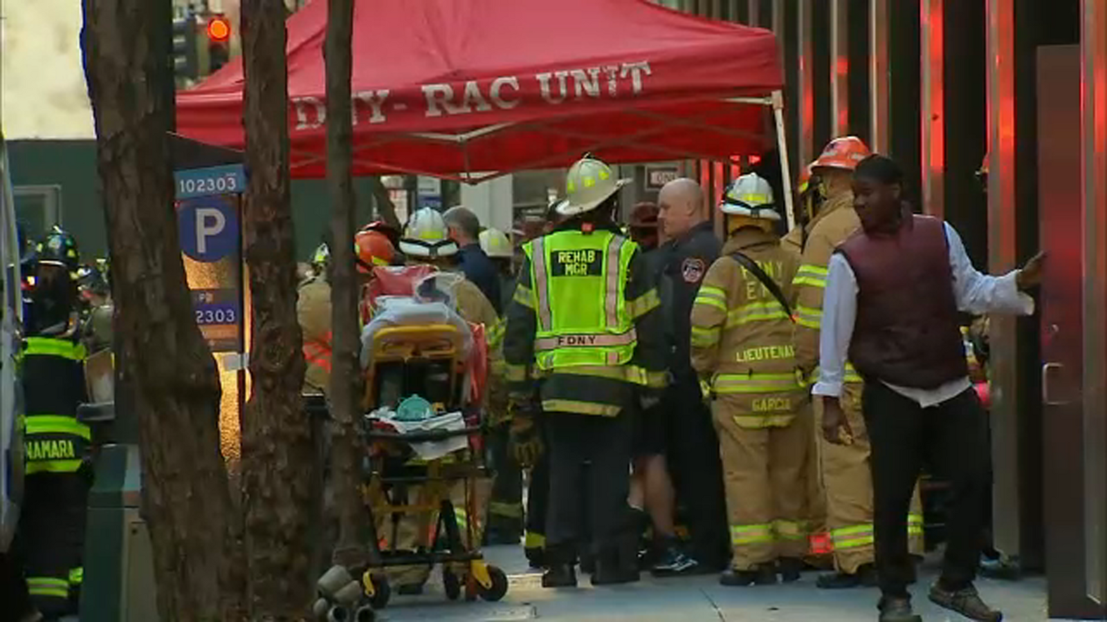 4 injured in 2-alarm Midtown Manhattan basement fire - ABC7 New York