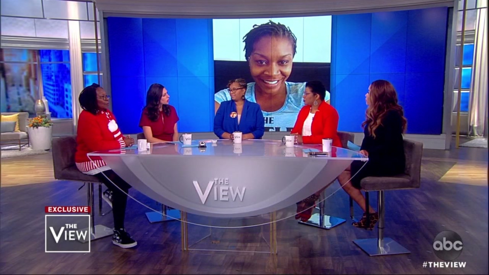 Sandra Bland's sisters hope 'Say Her Name: The Life and Death Of Sandra ...