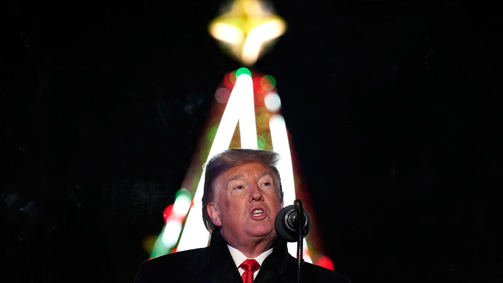 National Christmas Tree Lighting 2018: Watch President Donald Trump ...