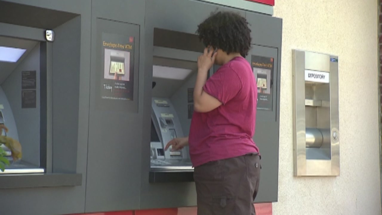 4 places experts say you should be on high alert for debit card fraud ...