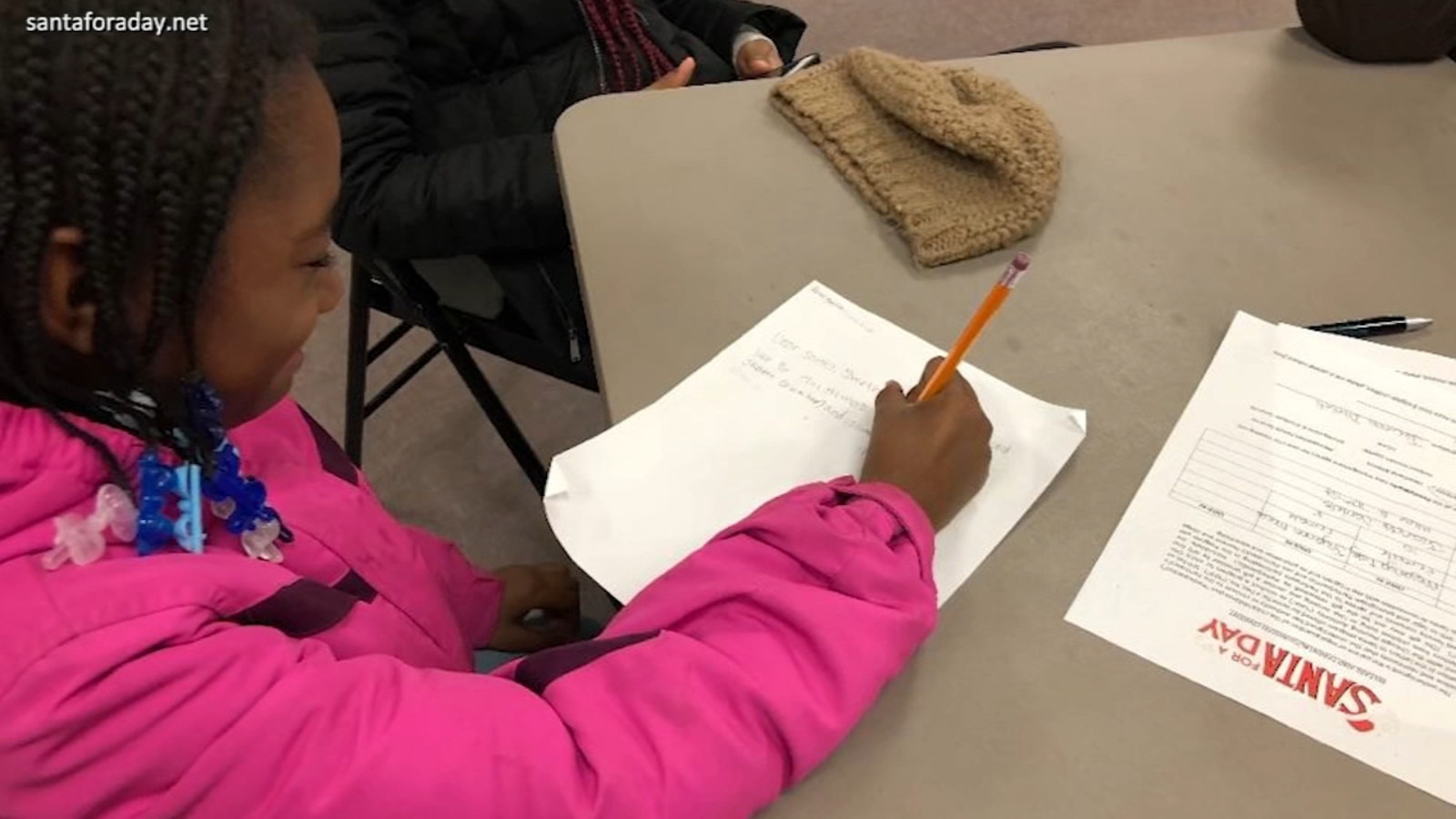 'Santa for a Day' helps grant Chicago children's wish lists - ABC7 Chicago