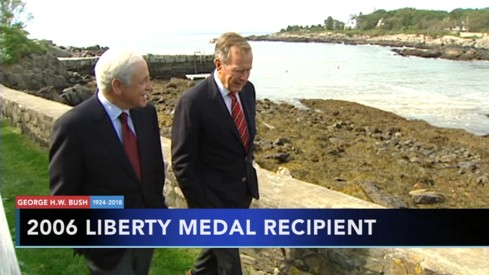 Jim Gardner speaks with President George H.W. Bush prior to 2006 ...