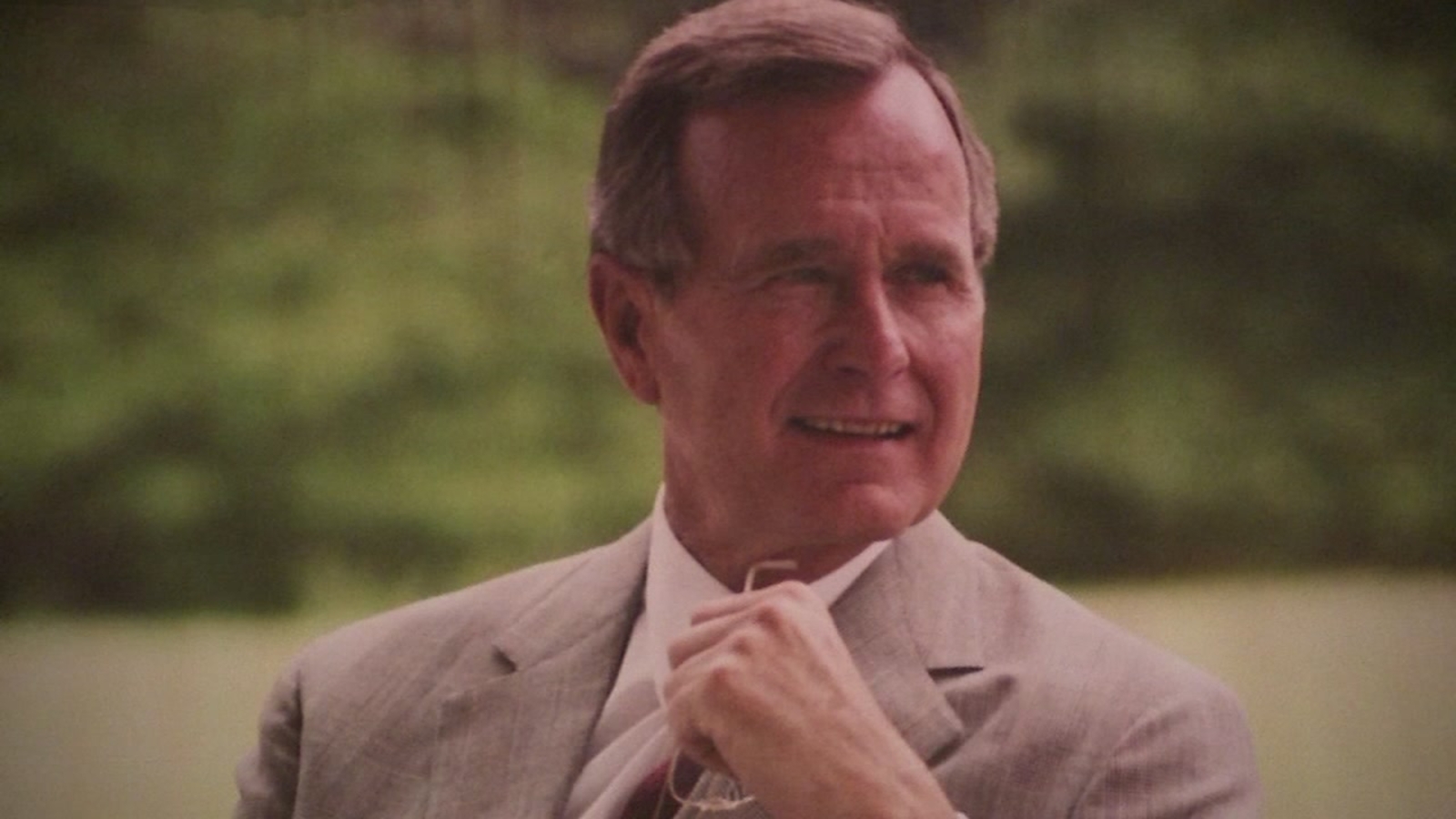 Pres. George H.W. Bush's resting place readied in College Station ...