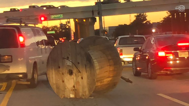 Loose tire on I-45 causes at least 10 drivers to get flat tires - ABC13 ...