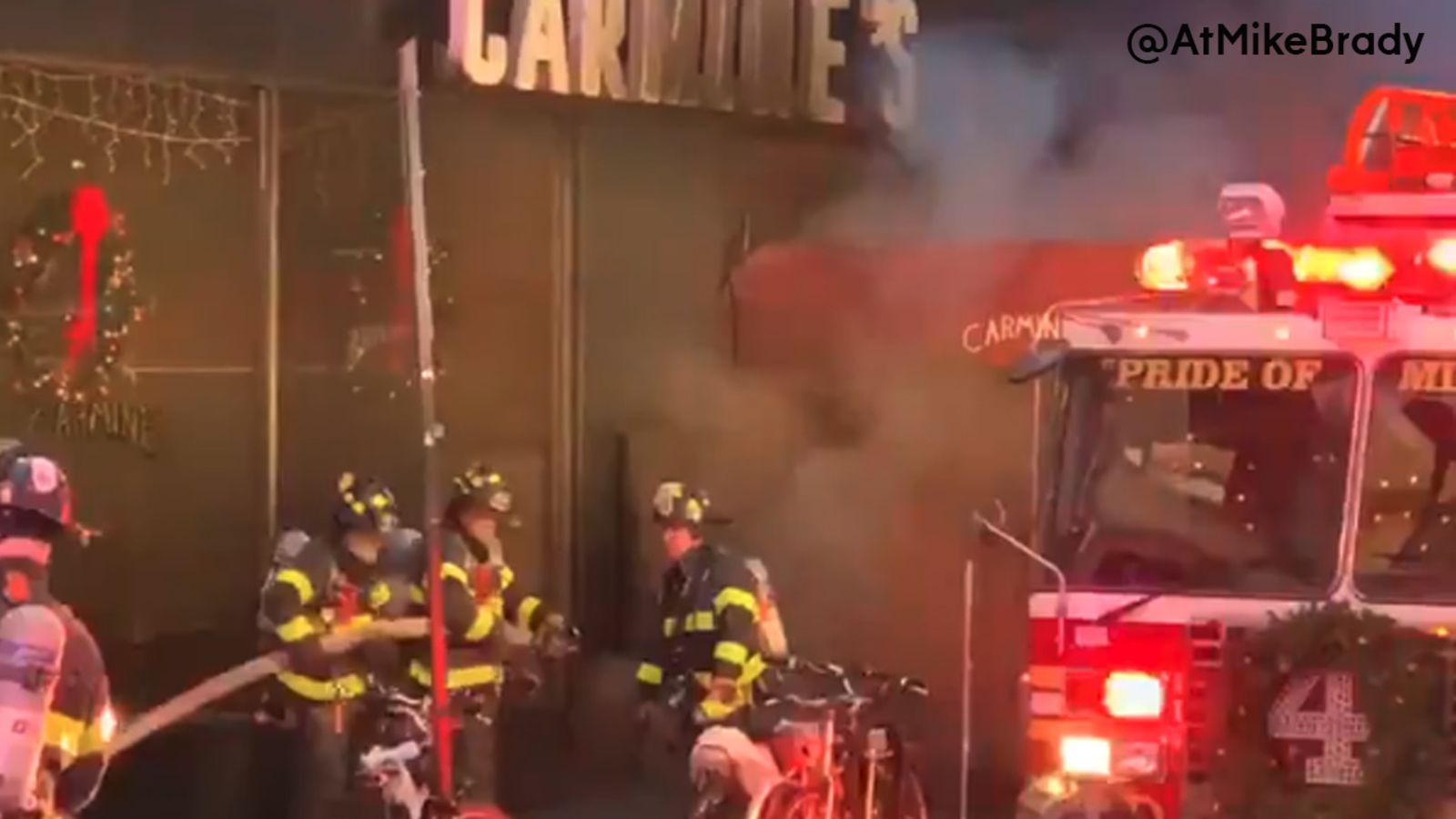 Manhole fire in front of Carmine's in Times Square closes restaurant ...
