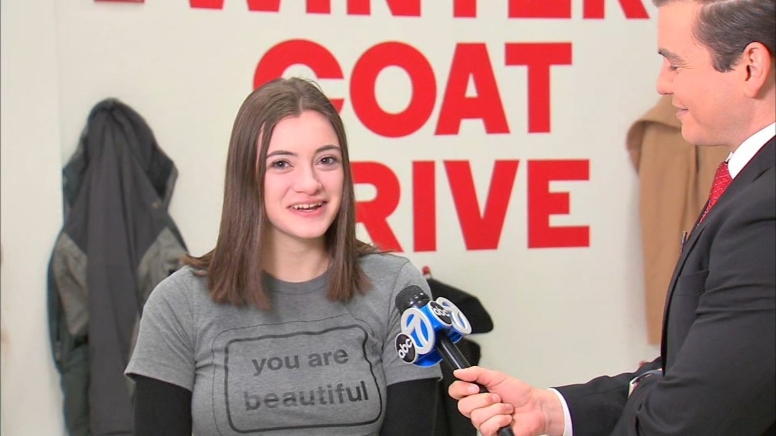 Chicago Design Market holds winter coat drive at Block 37 - ABC7 Chicago