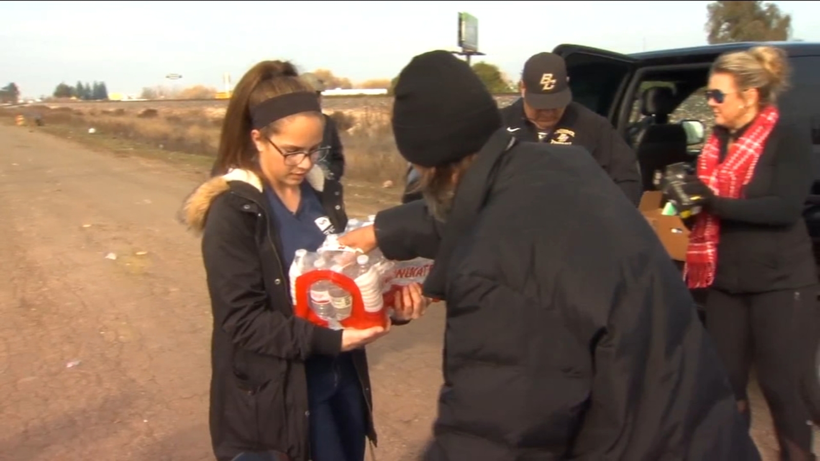 Merced teen gives out nearly 100 care packages to homeless - ABC30 Fresno