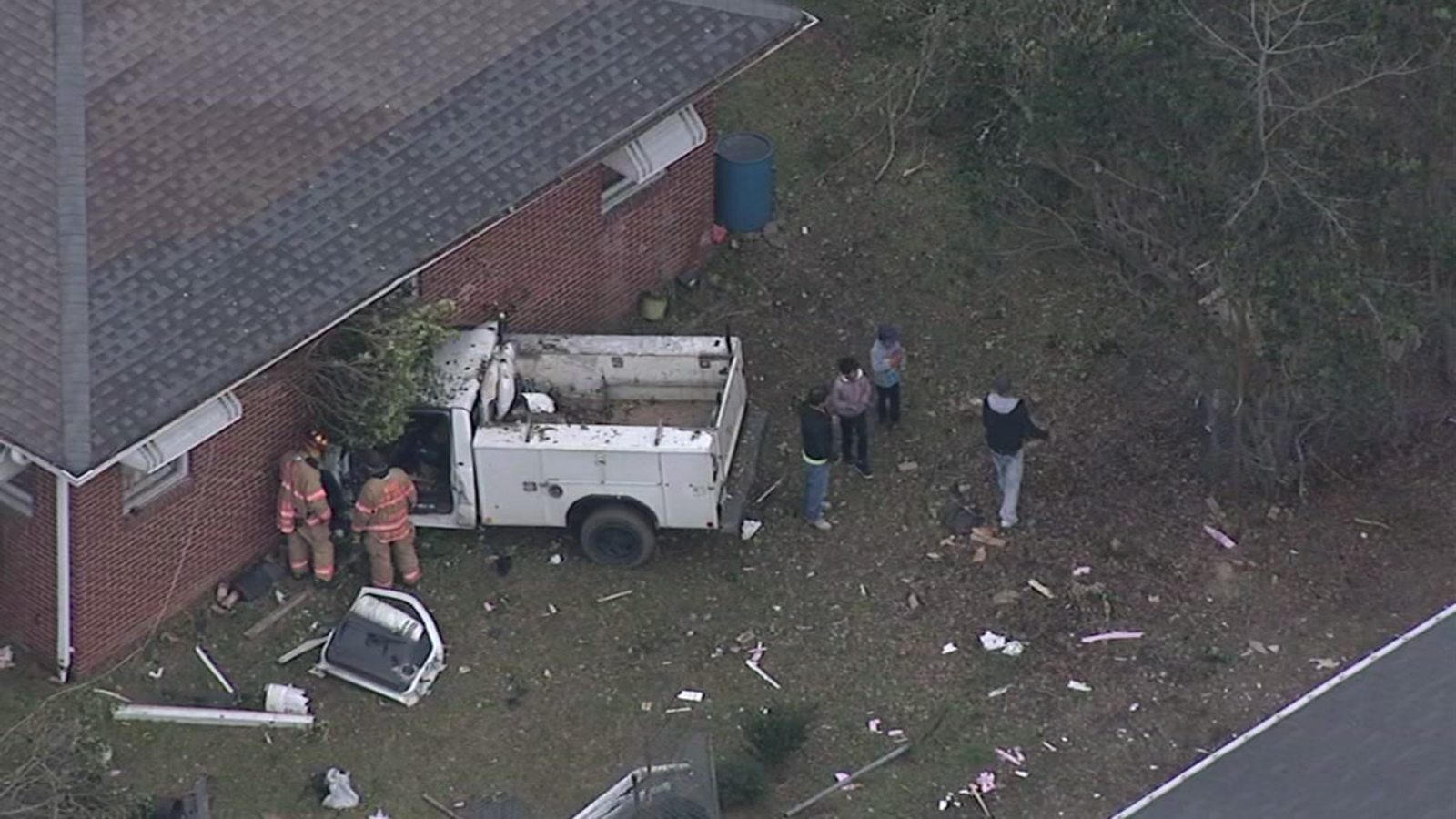 Pickup truck plows into 2 homes on New Hope Road in Raleigh - ABC11 ...