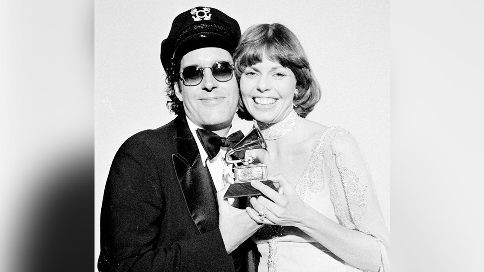 Daryl Dragon of 'Captain and Tennille' dies at 76 - ABC7 New York