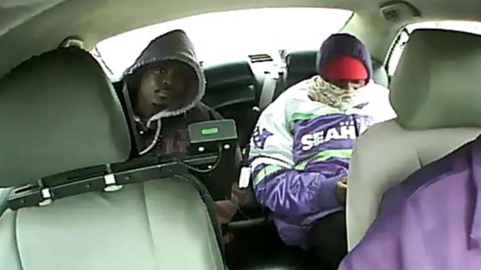 Police seek to ID 2 in connection with robbery of taxi driver in ...