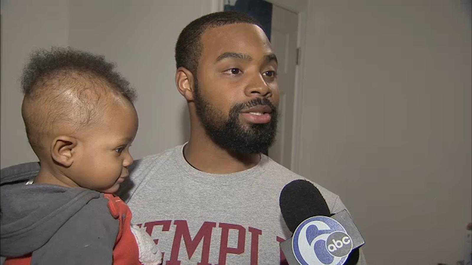 Tyrone Sharper still working TSA at Philadelphia airport amid shutdown ...
