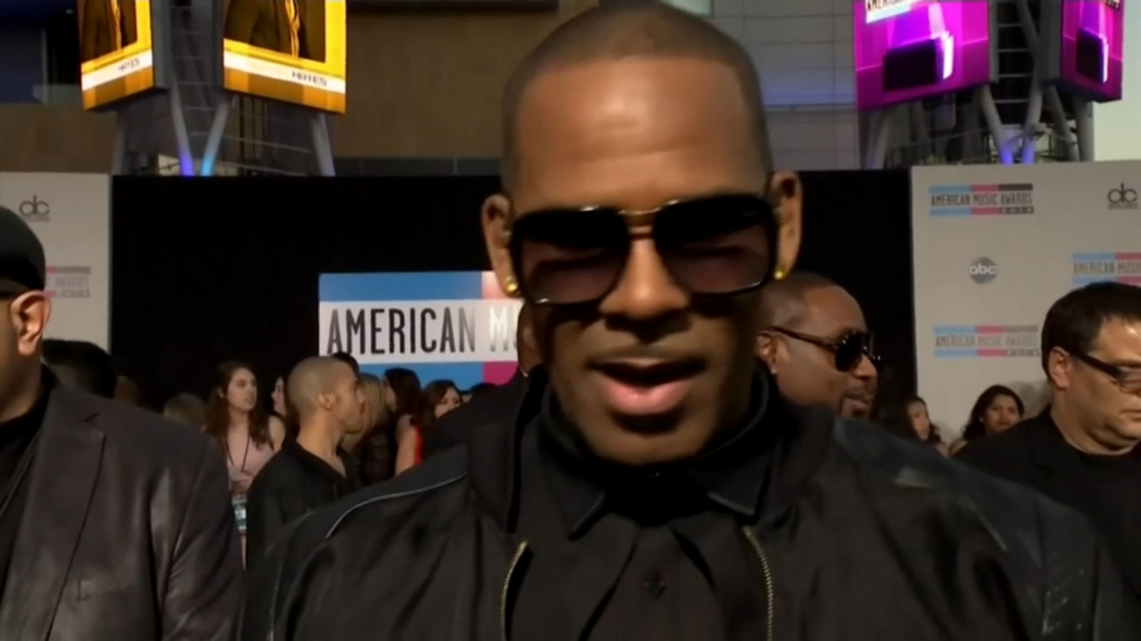 Officials set to inspect R. Kelly's Chicago studio Wednesday - ABC13 ...