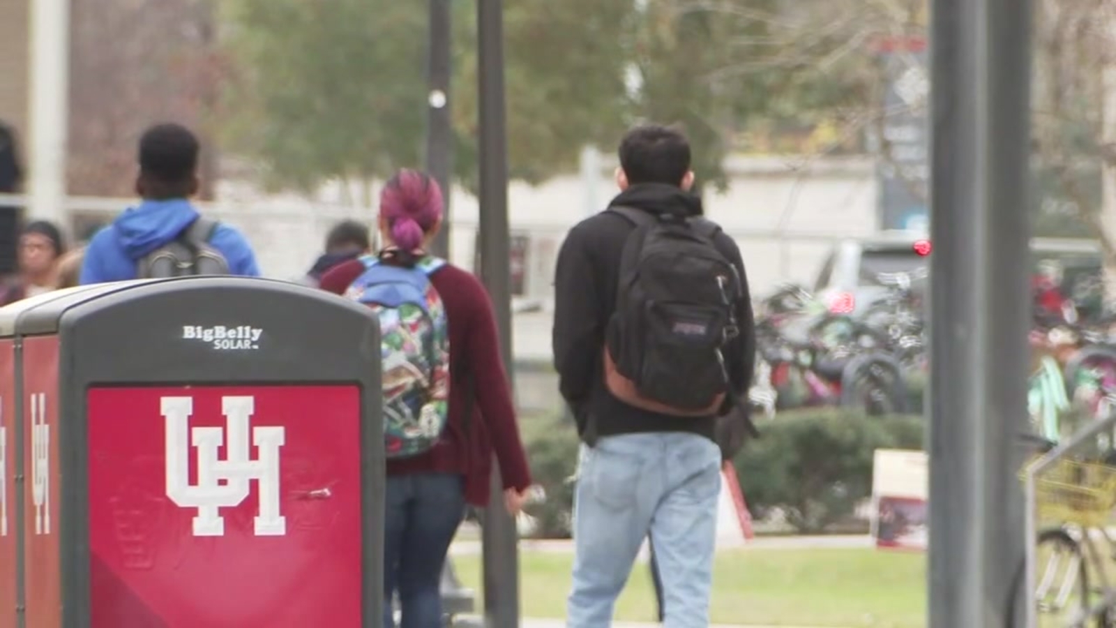 University of Houston police increase patrols after 3 robberies - ABC13 ...