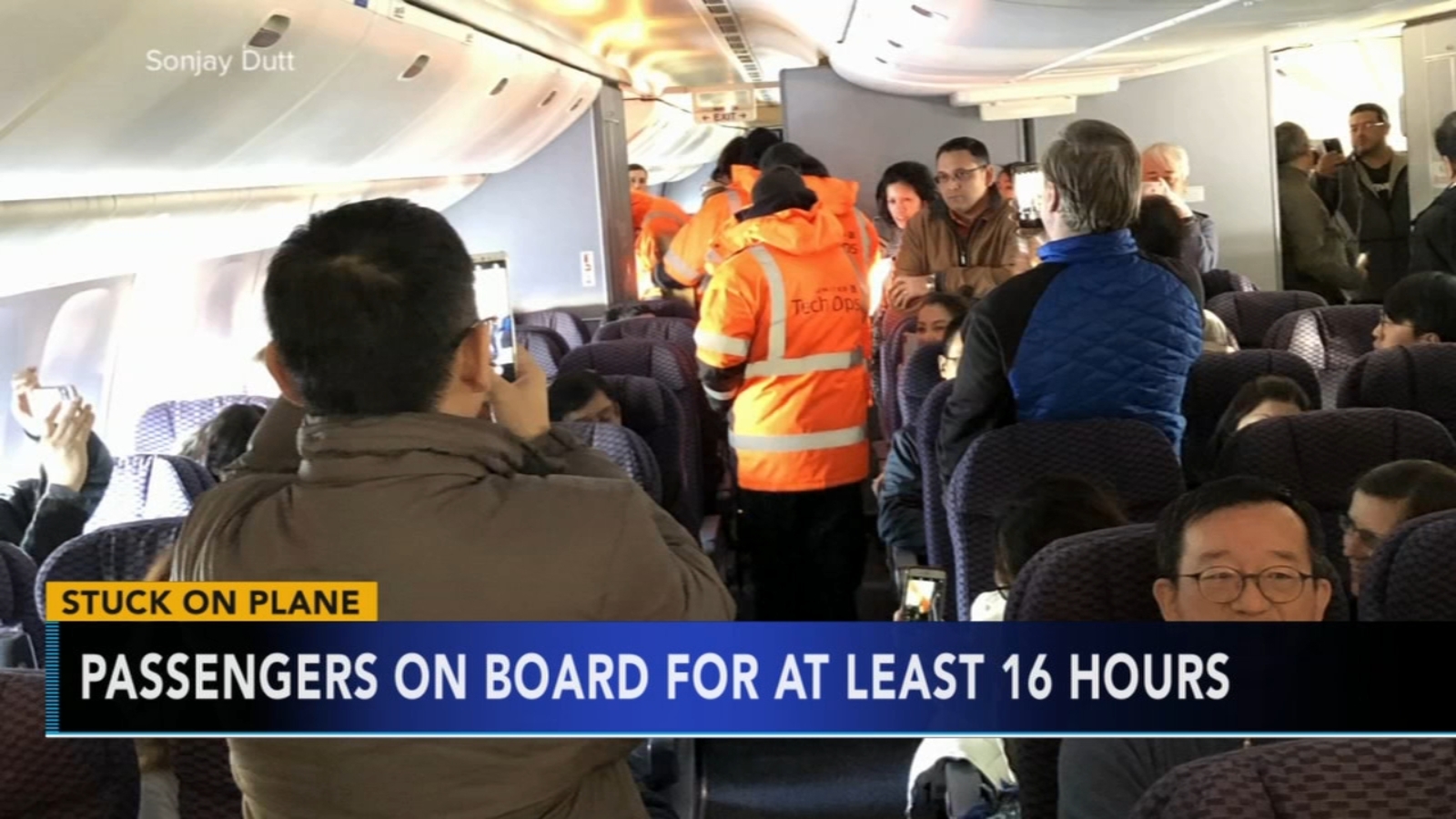 United passengers to be flown back to Newark after being stranded 16 ... United passengers to be flown back to Newark after being stranded 16 ...