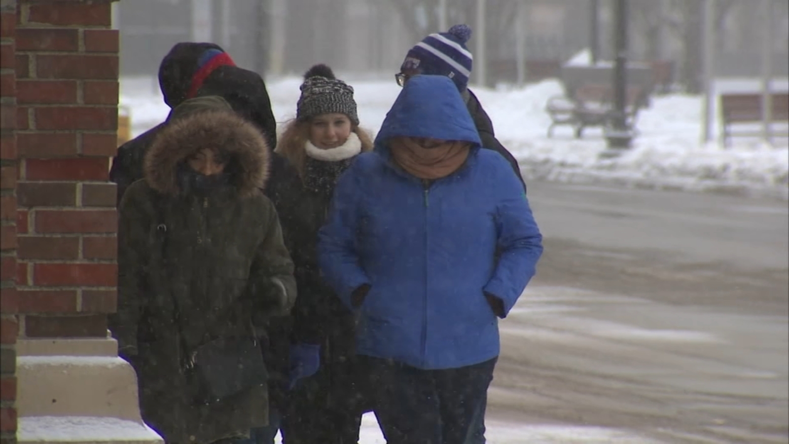 How to prevent frostbite, stay safe while wind chill warnings ...