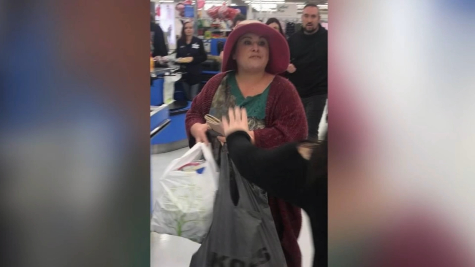 California woman tracks down her stolen wallet with bank app - 6abc ...