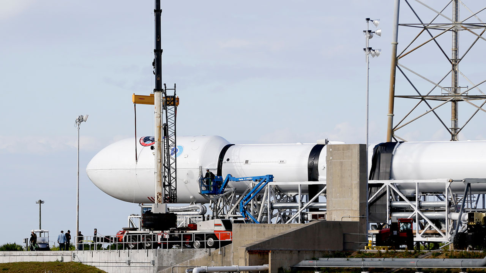 High wind scraps SpaceX observatory launch, rocket landing - ABC13 Houston