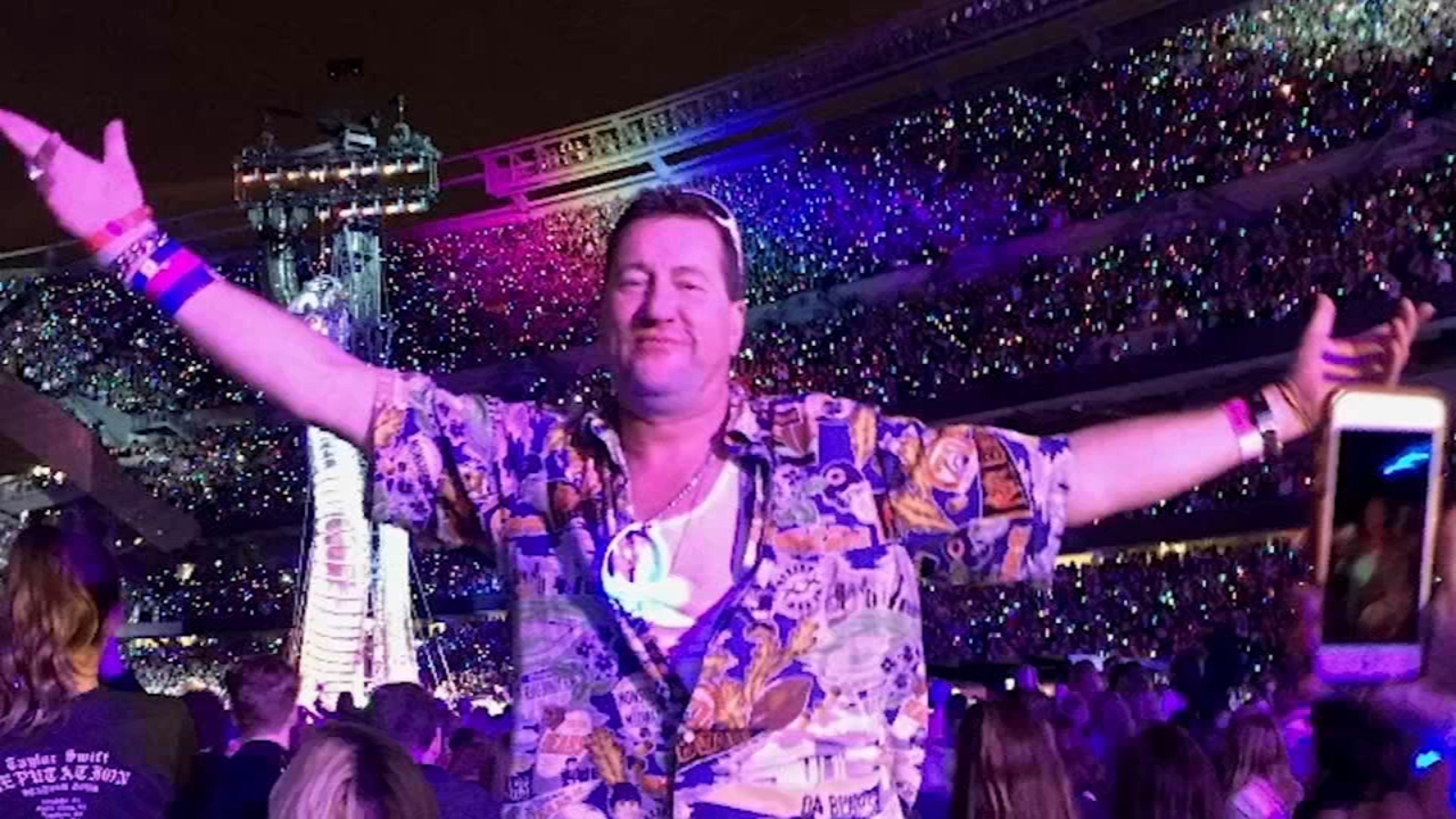 Ticket salesman Tommy Ryan of 'Tommy Tickets' took money, never ...