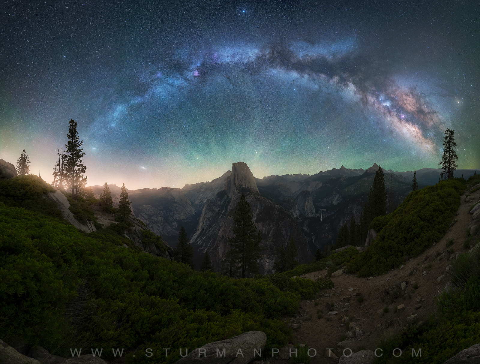 Photographer utilizes unique techniques to capture stunning photo of ...