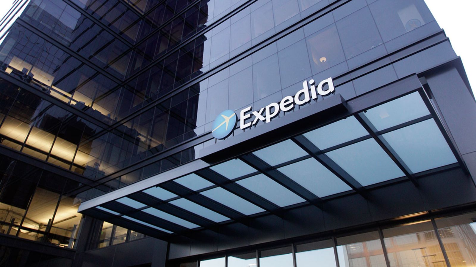 Expedia to buy Orbitz, further shift in online travel space - ABC13 Houston