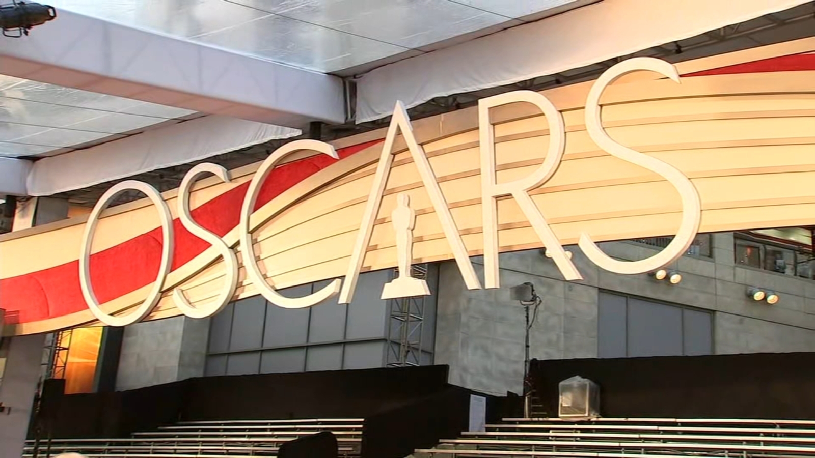 Finishing touches made to Oscar sets night before big awards show ...