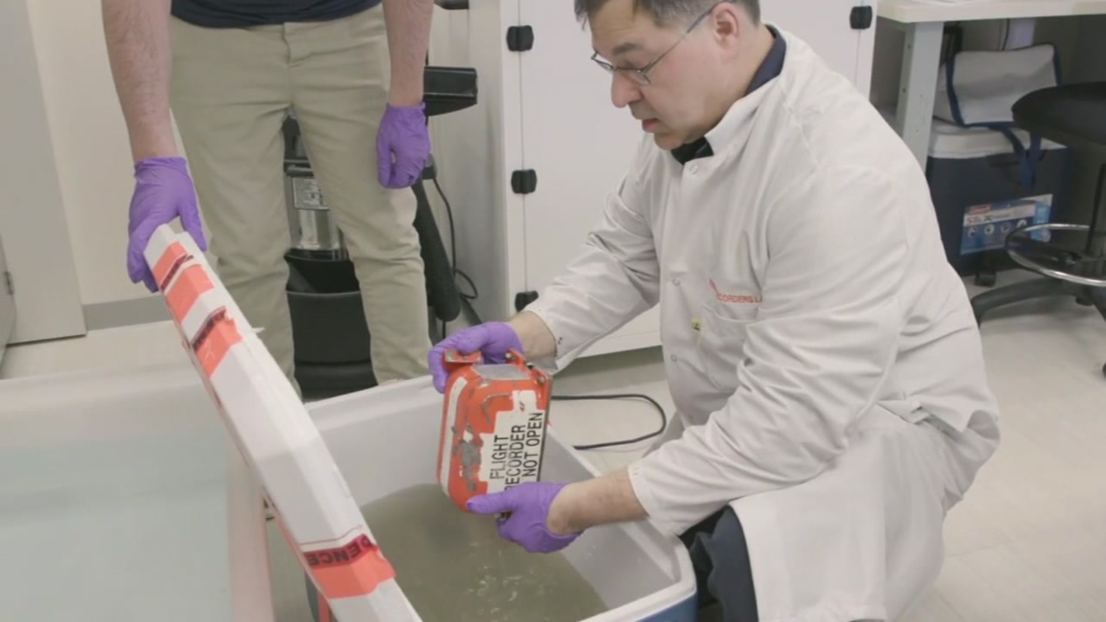 Second 'black box' recovered from plane crash in Trinity Bay - ABC13 ...