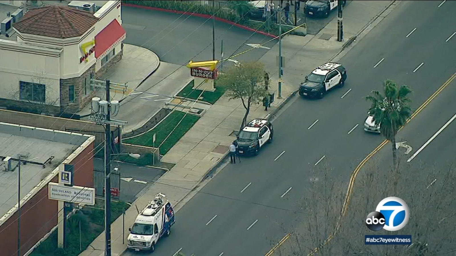In-N-Out strong-arm robbery: Van Nuys restaurant on lockdown, 1 ...