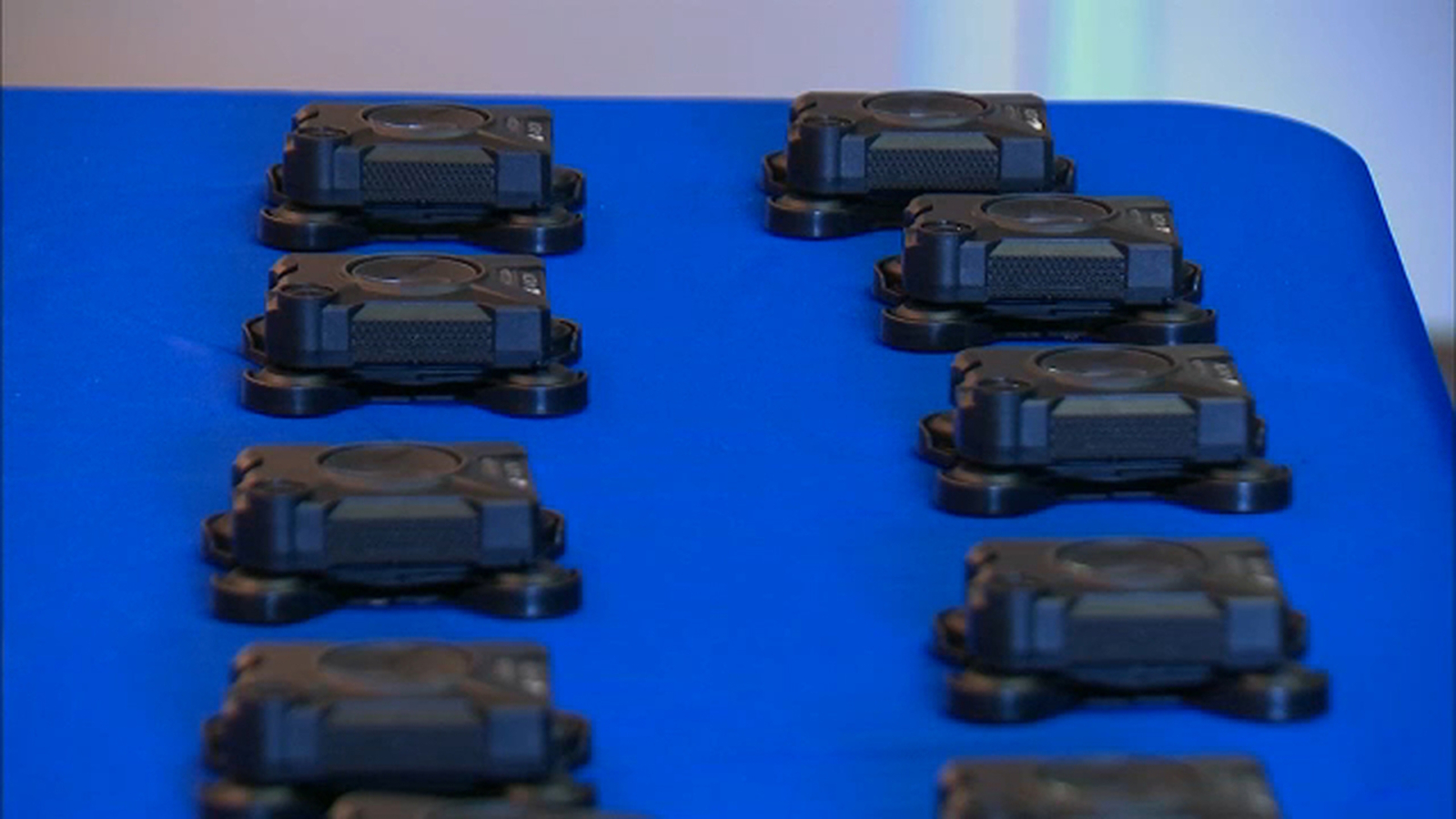 Nypd Finishes Rollout Of Body Cameras For Patrol Officers Abc7 New York