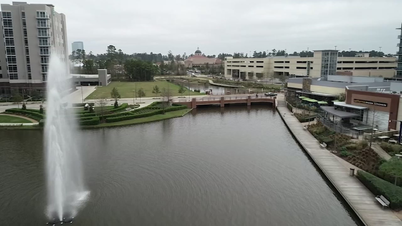 Hughes Landing attracting visitors to The Woodlands - ABC13 Houston