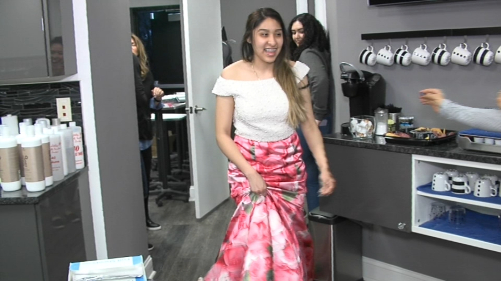 Mora Salon in Cherry Hill hosts prom dress giveaway - 6abc Philadelphia