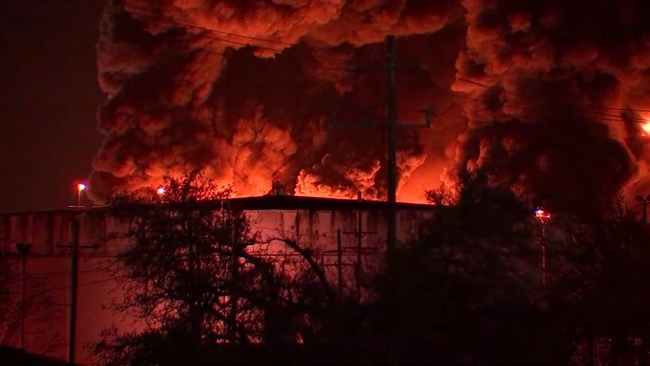 ITC Deer Park plant fire spreads to 6 more tanks, shelter-in-place ...