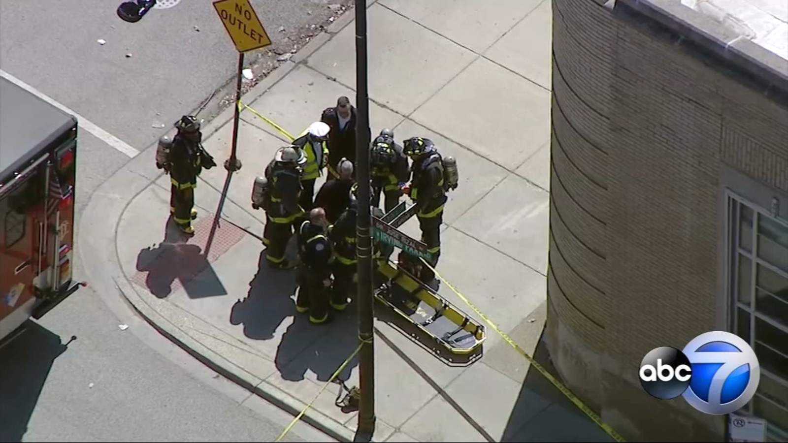 Bomb squad called for suspicious package at Lakeview post office - ABC7 ...