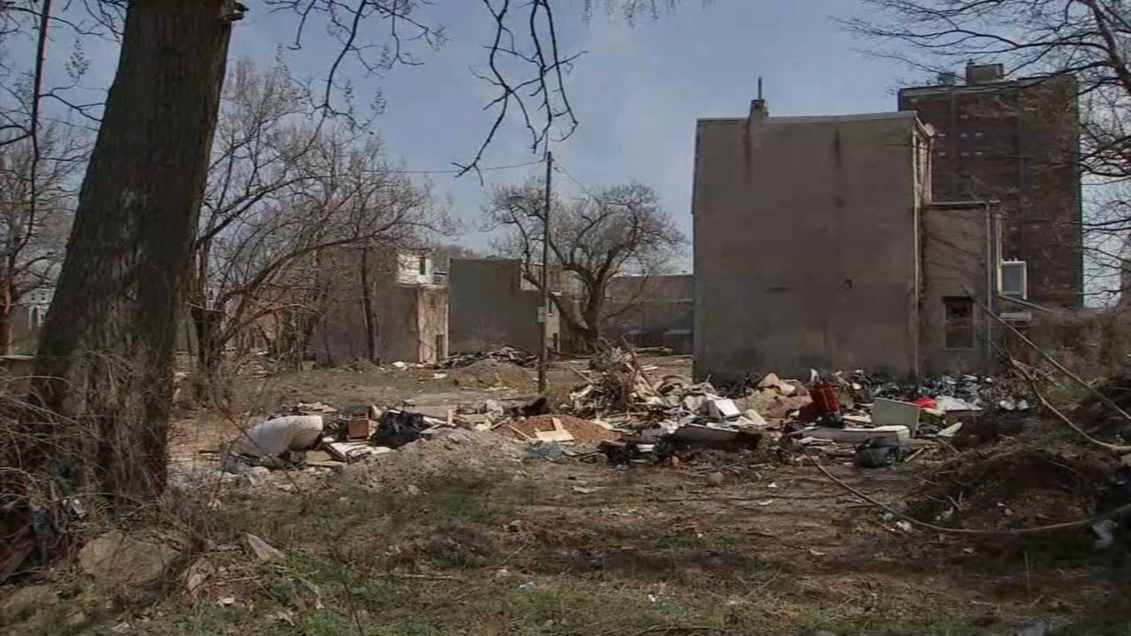 North Philadelphia residents fed up with illegal dumping - 6abc ...