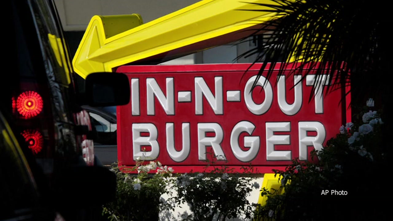 In N Out 徽标