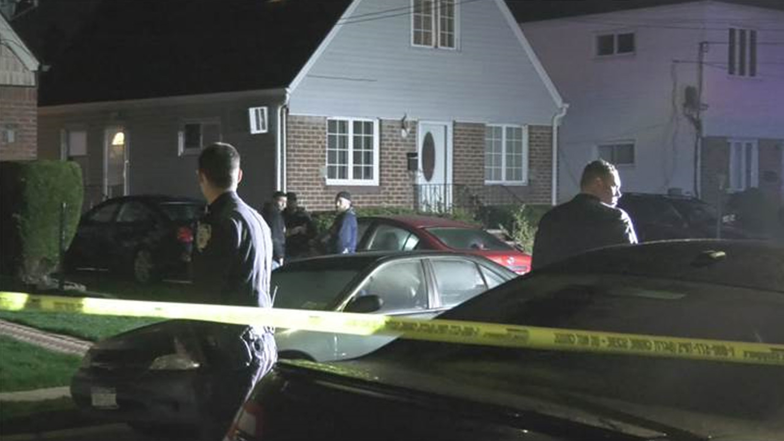 3 men shot during home invasion in St. Albans - ABC7 New York