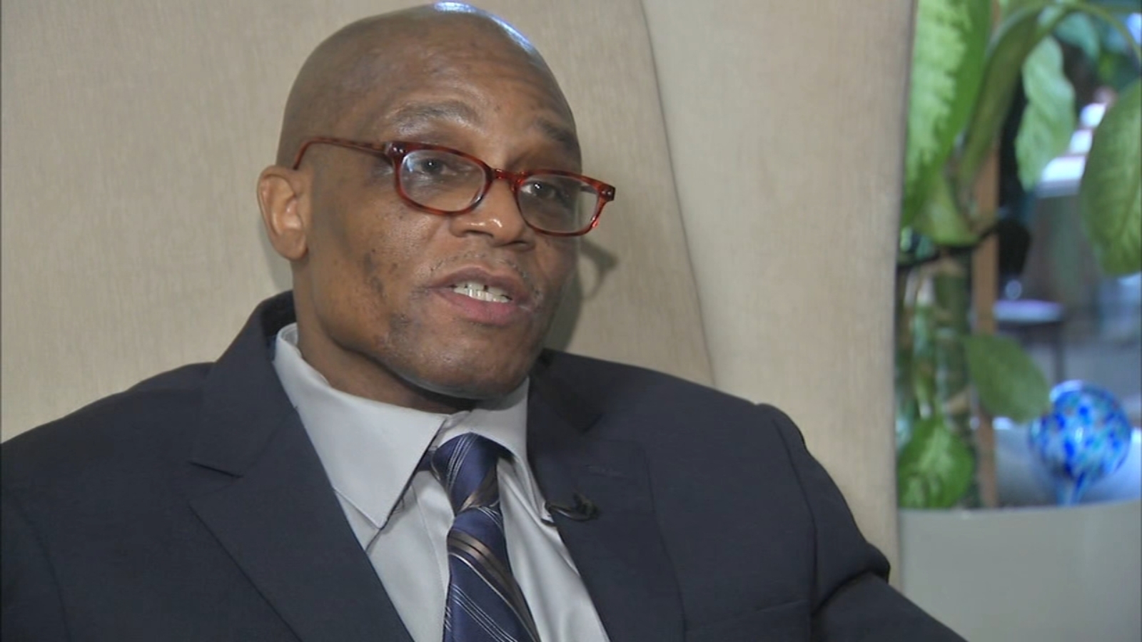 James Gibson, who says he was tortured by ex-CPD Cmdr. Jon Burge into ...