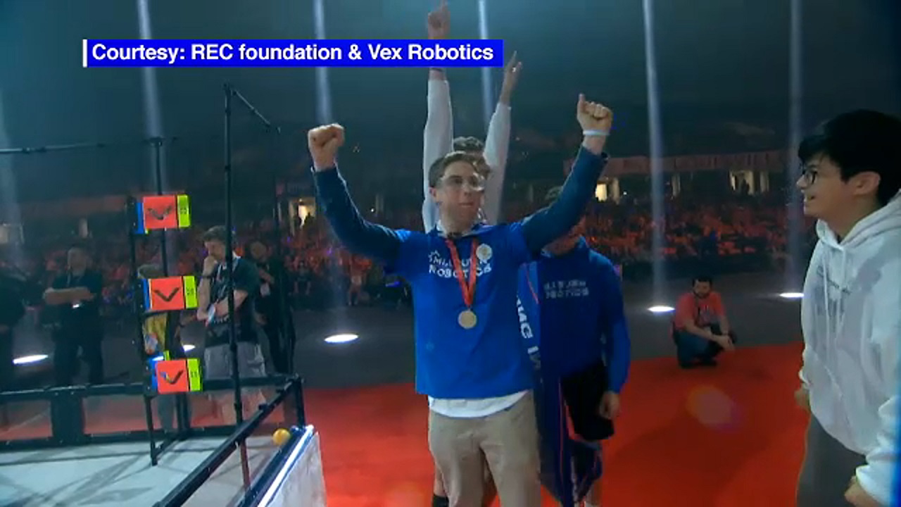 Vex Robot Fails Elyria Robotics Sends Two Teams To World Championship