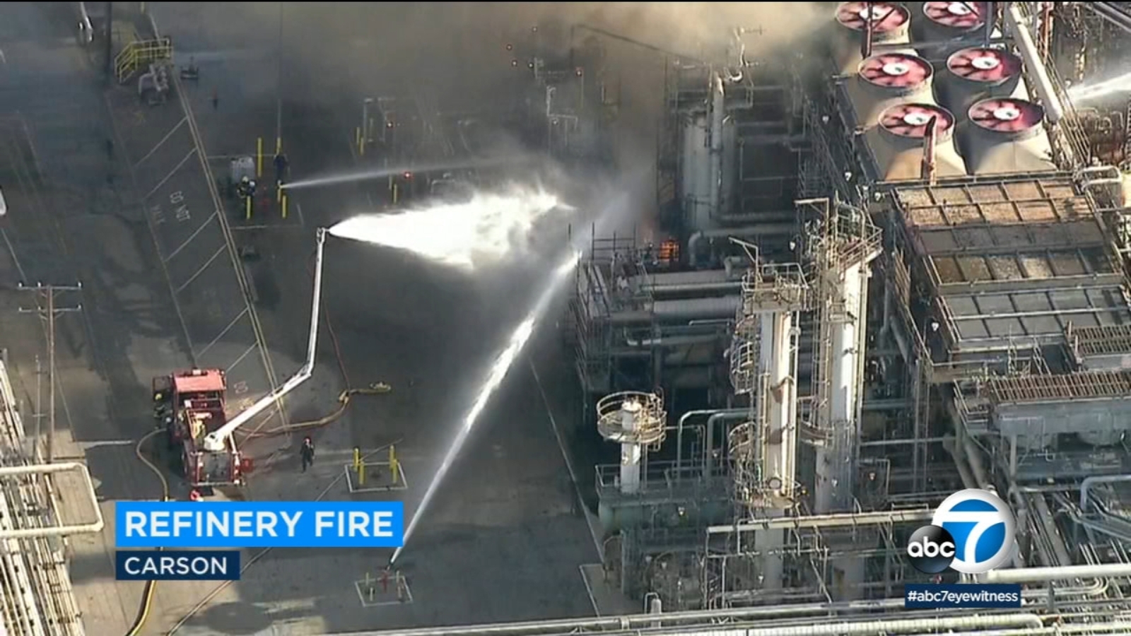 Firefighters Battle Flames At Phillips 66 Refinery In Carson Abc7 Los Angeles