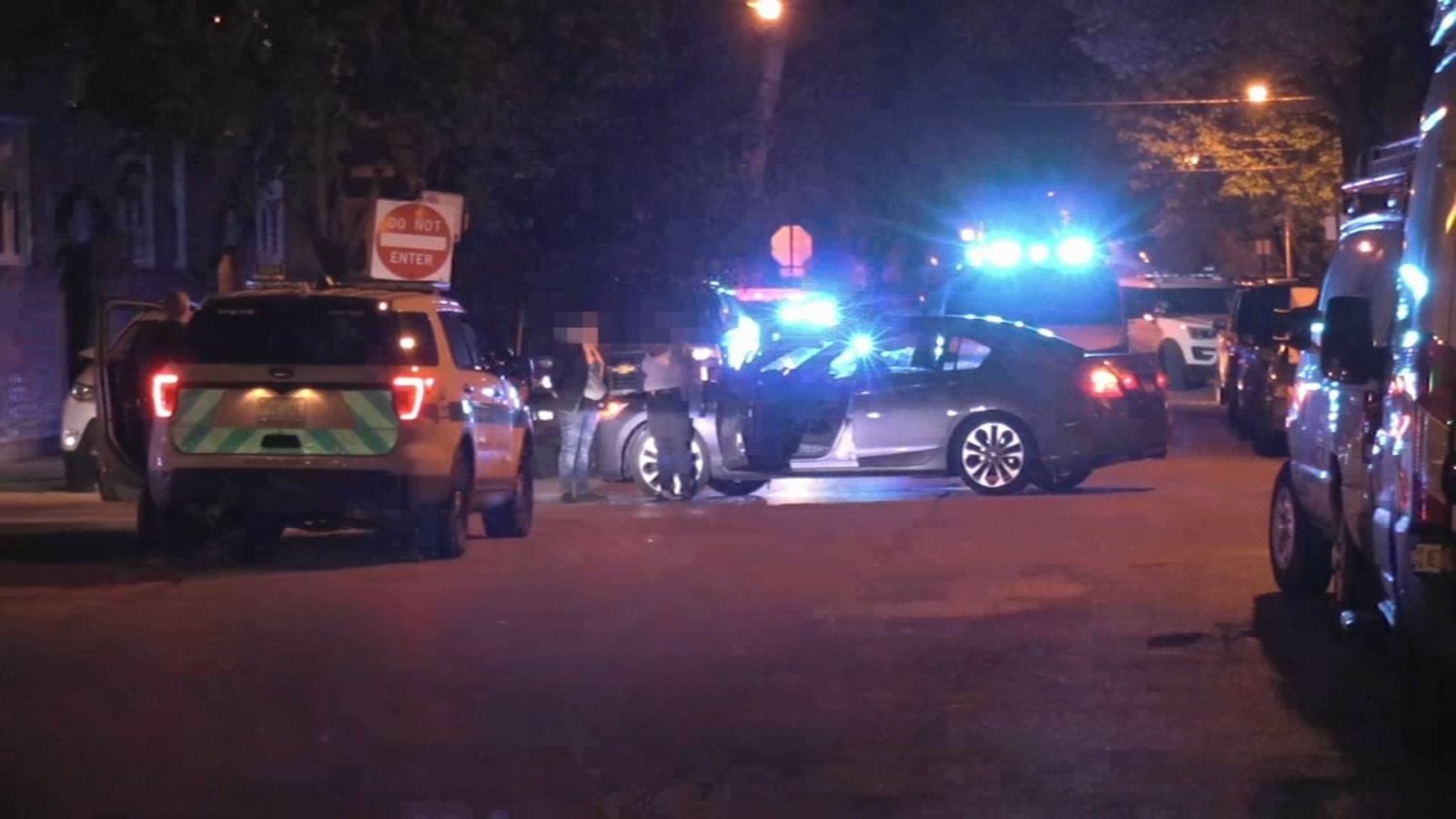 Shots fired at Chicago police officers on NW Side - ABC7 Chicago