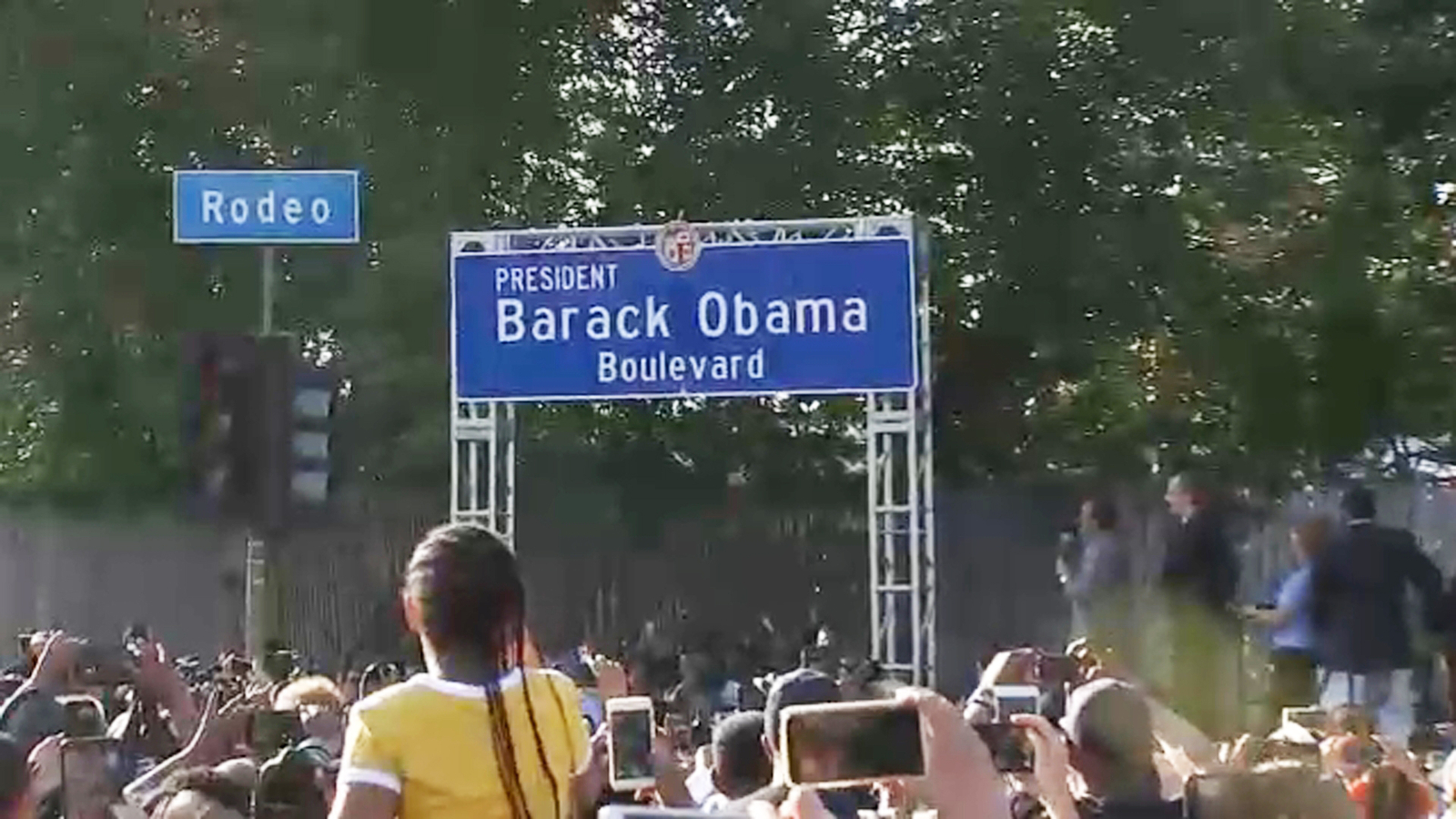 Obama Boulevard unveiled in Los Angeles as crowds celebrate historic ...
