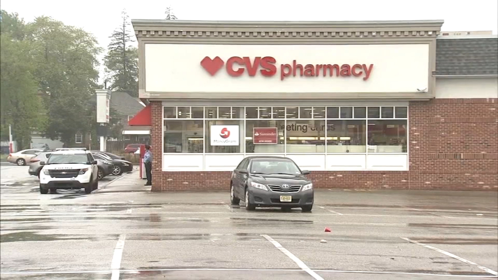 Police Suspect Sought For Cvs Robbery In Overbrook Park 6abc