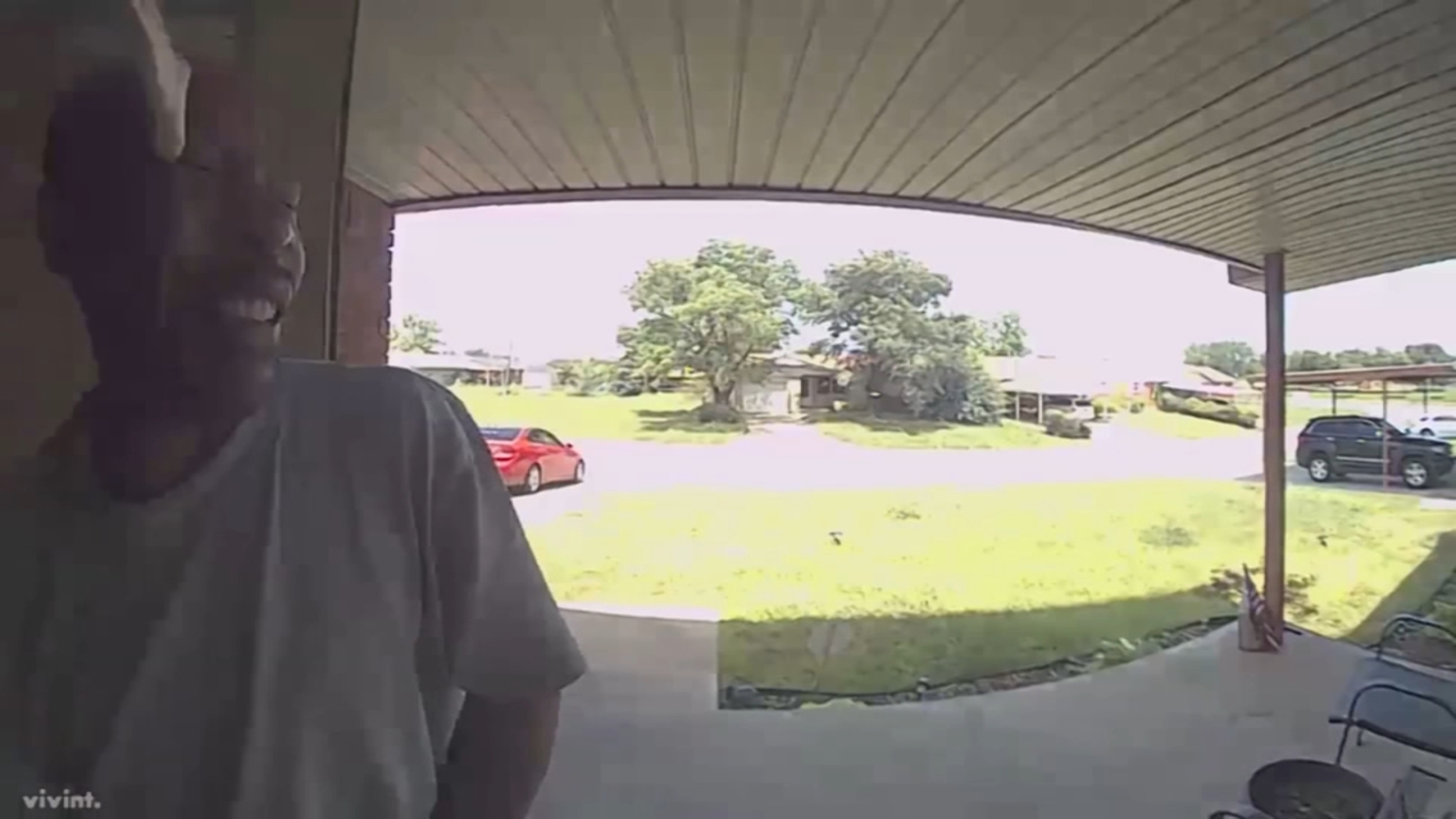VIDEO: Snake bites man in face at friend's door in Oklahoma - ABC7 San ...