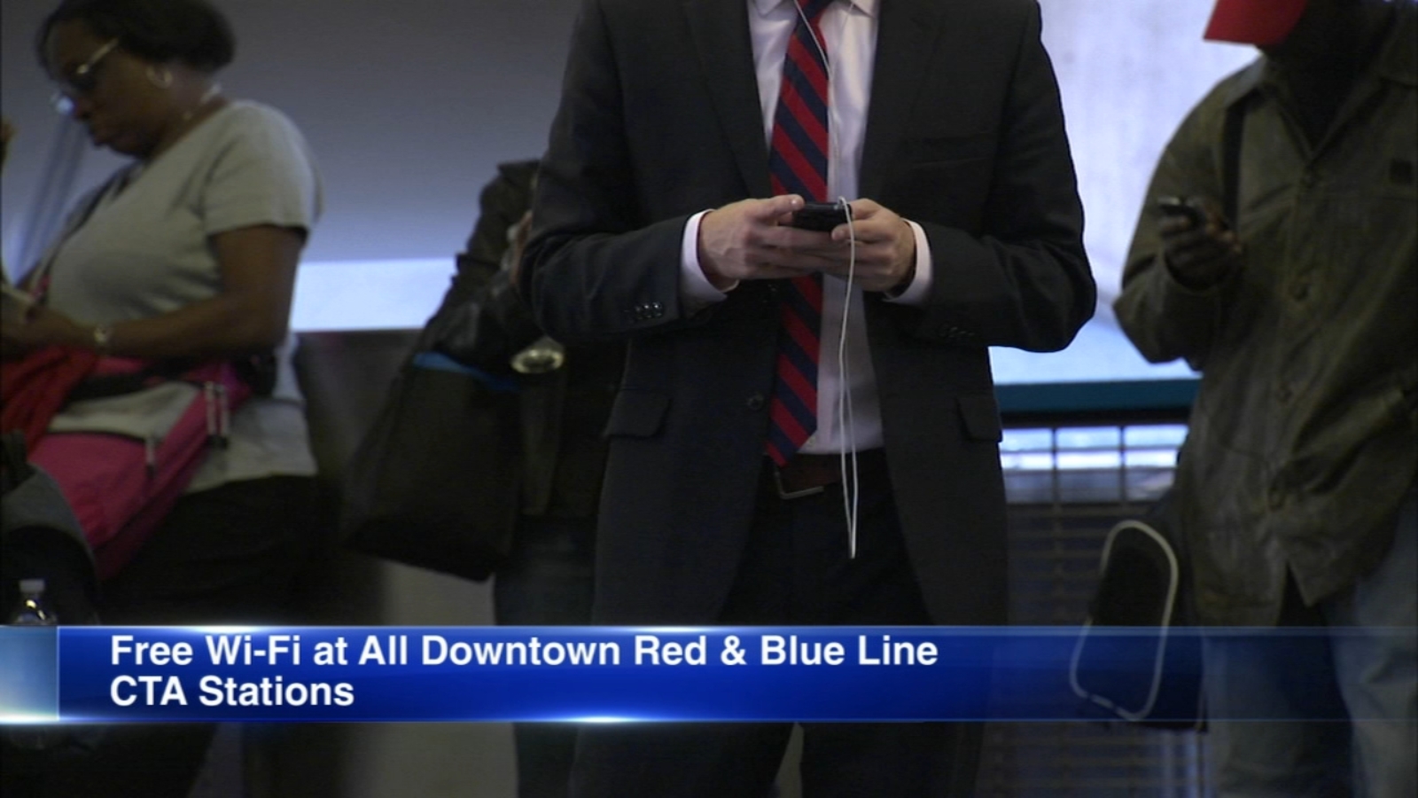 CTA now offering free Wi-Fi service at some Red, Blue Line Loop ...
