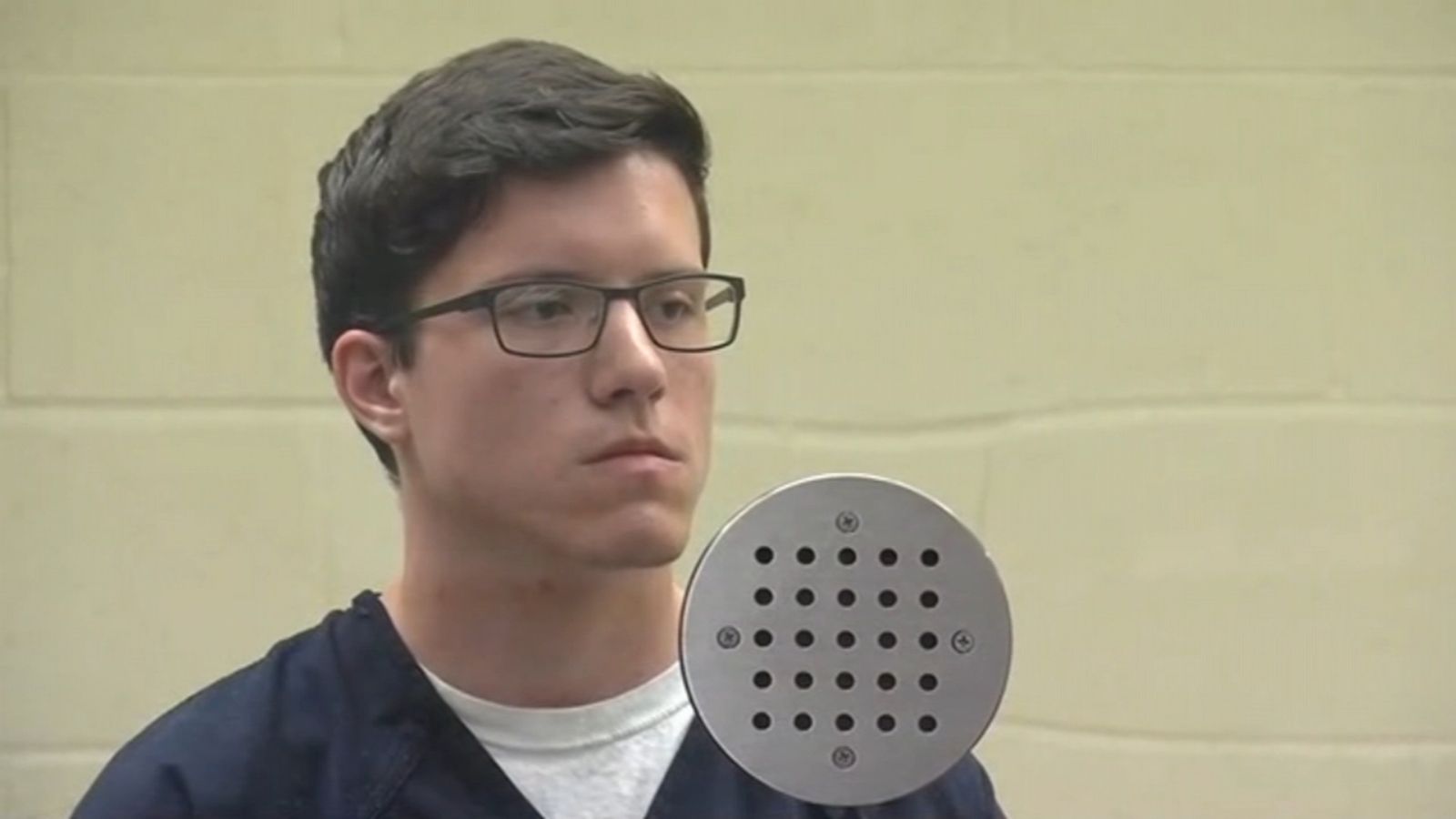 Synagogue shooting suspect John Earnest also charged with hate crime in ...